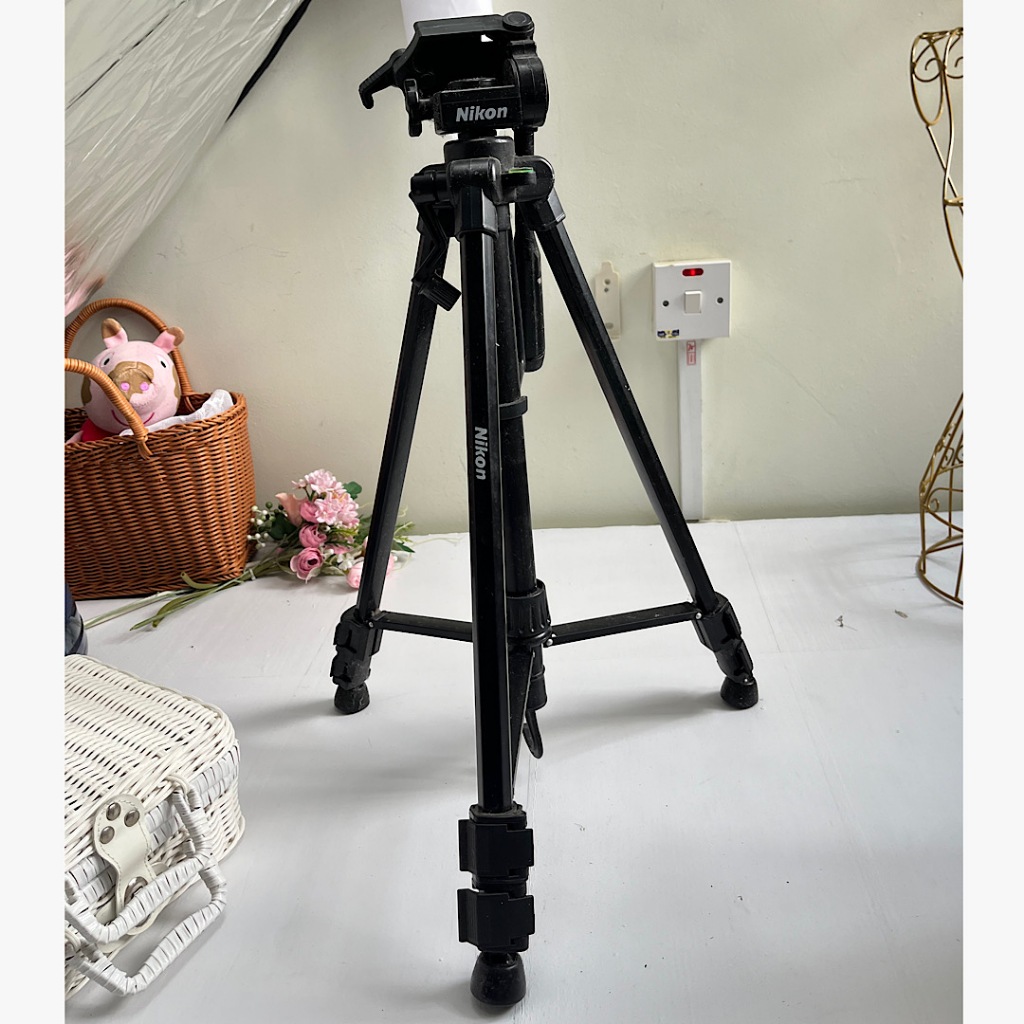 PRELOVED TRIPOD PRELOVED TRIPOD CAMERA LOVER (OTR) | Shopee Malaysia