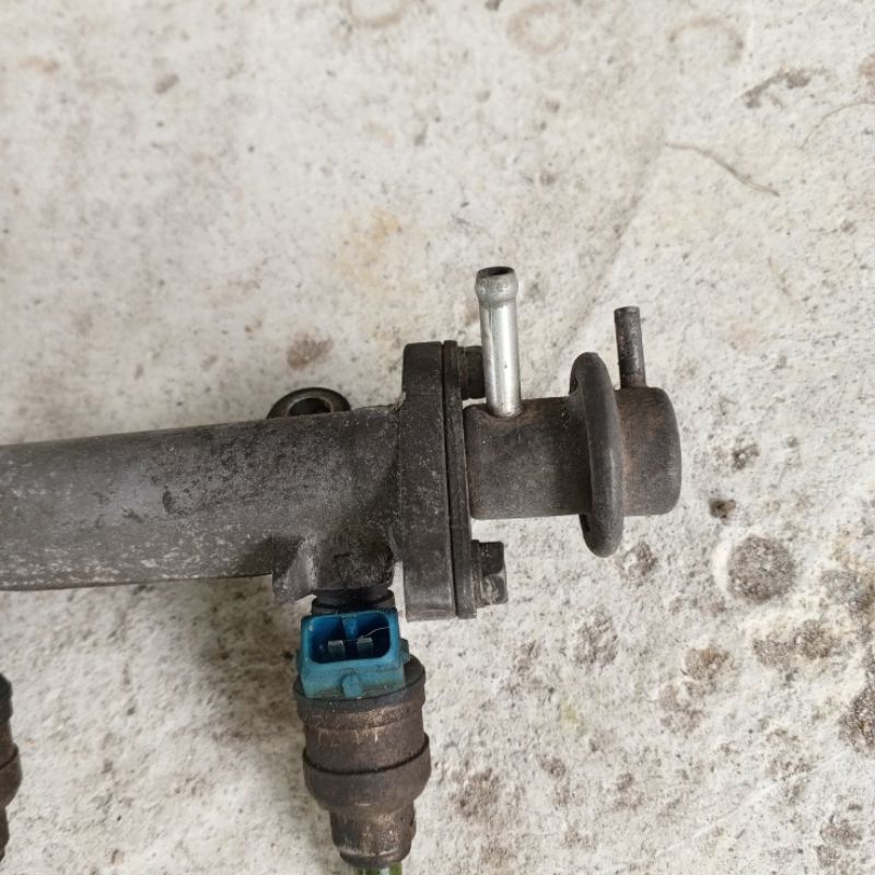 FUEL RAIL INJECTOR PROTON WIRA 1.3/1.5/1.6 SECONDHAND | Shopee Malaysia
