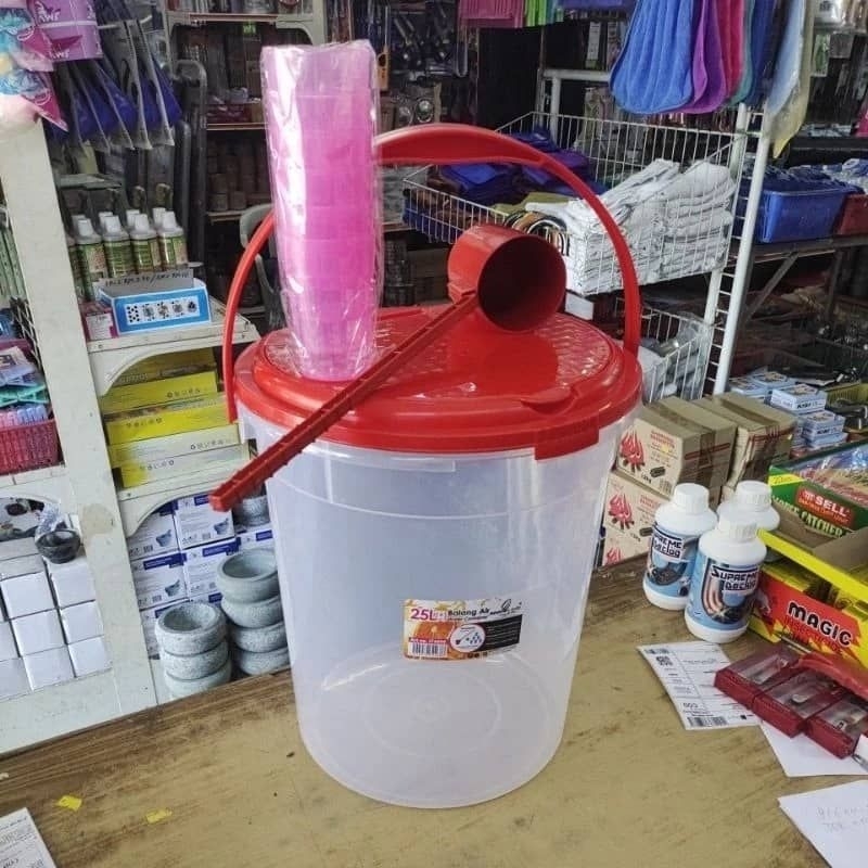 Balang Air Tebal Besar Food Grade Drinks Water Dispenser Tong Pasar ...
