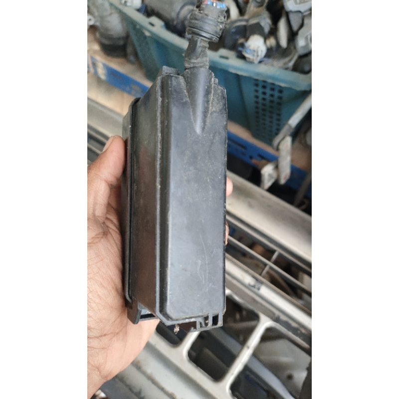 fius box aircond toyota ae100 ae101 | Shopee Malaysia