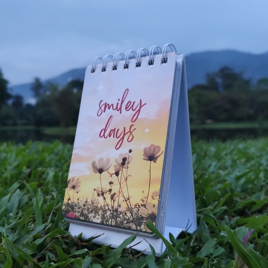 Smiley Days Positive Quotes Card: Positive, Self-Love, and Gratitude ...