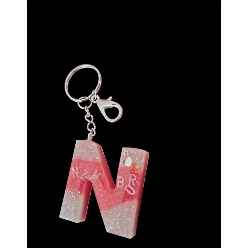 Keychain Resin 50 sen Huruf N (merah dan putih) | Shopee Malaysia