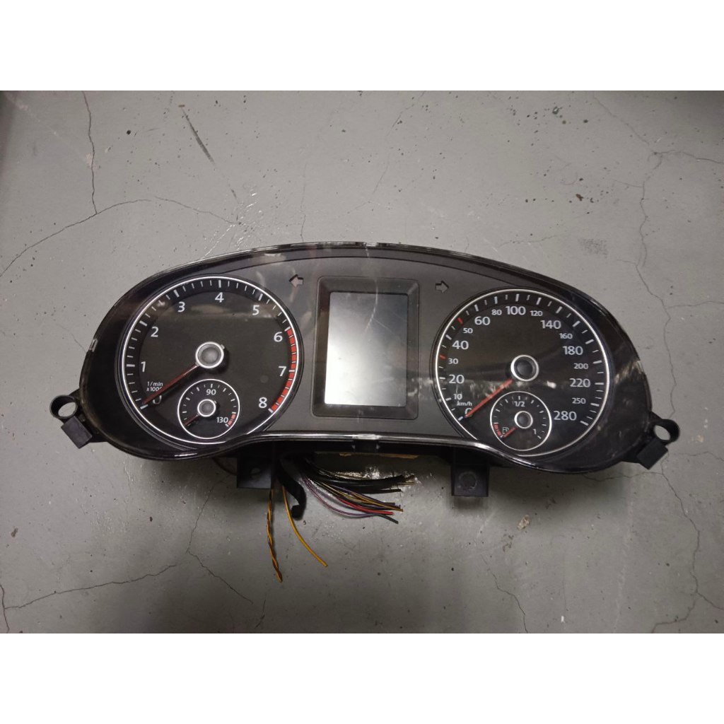 🚗 [Used] VOLKSWAGEN JETTA Instrument Cluster Speedometer 🚗 | Shopee ...