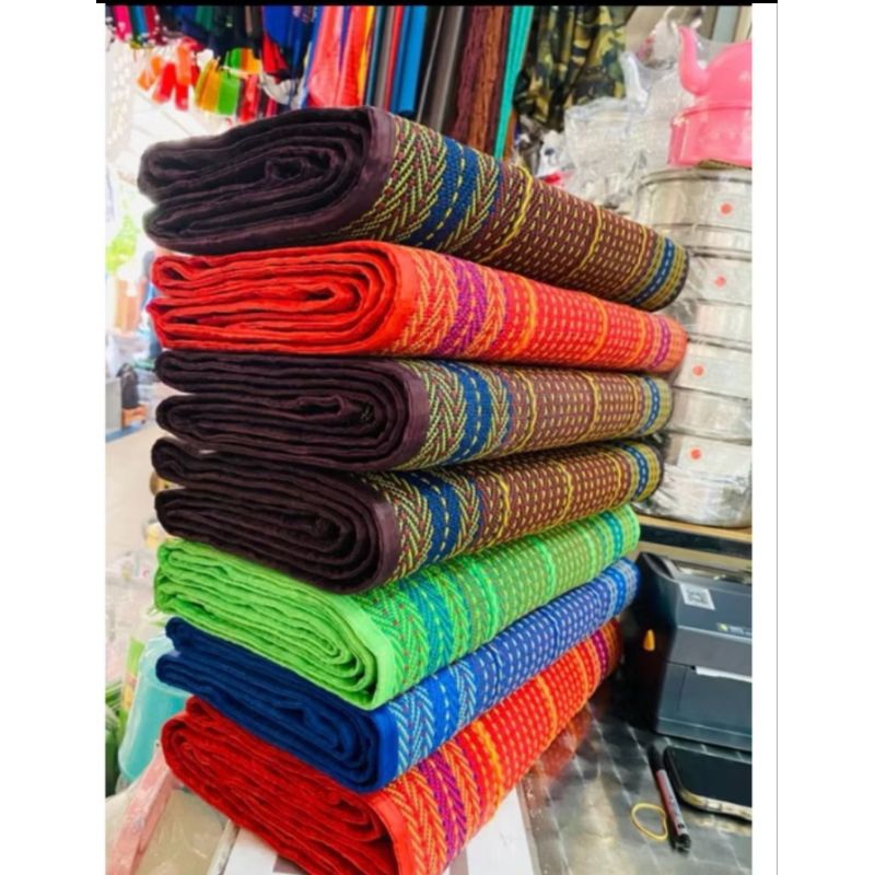 Tikar picnic besar / tebal lipat 4 / saiz 6 x 6 kaki made in Thailand ...