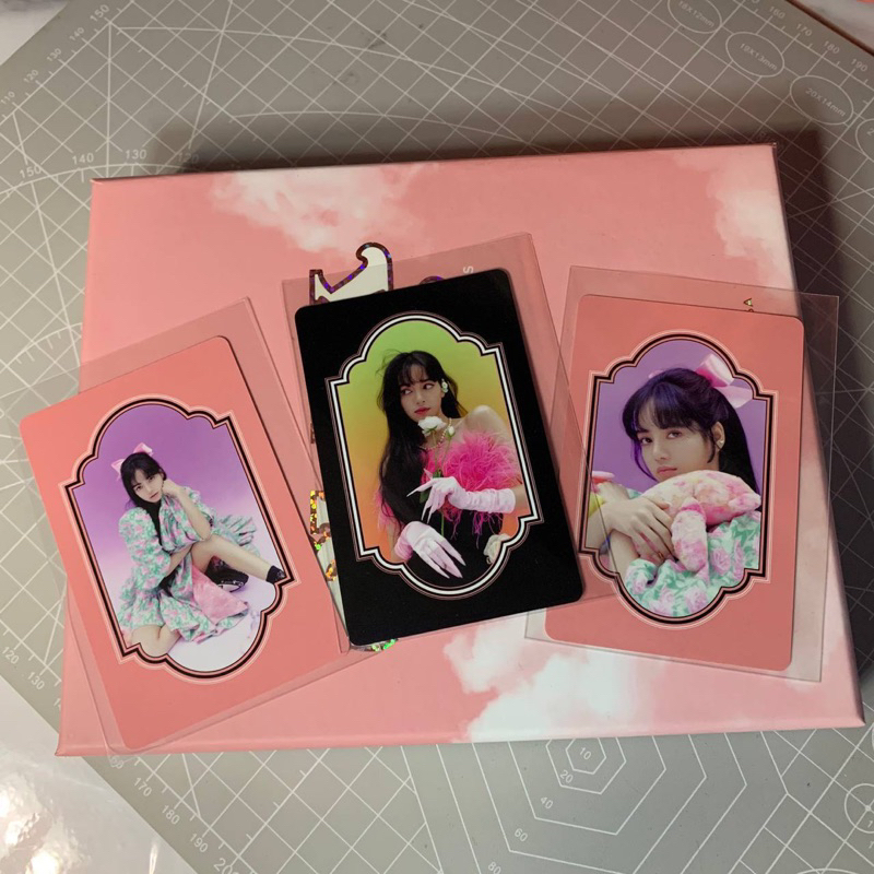 LISA BLACKPINK OFFICIAL SEASONS GREATING 2021 PHOTOCARD | Shopee Malaysia