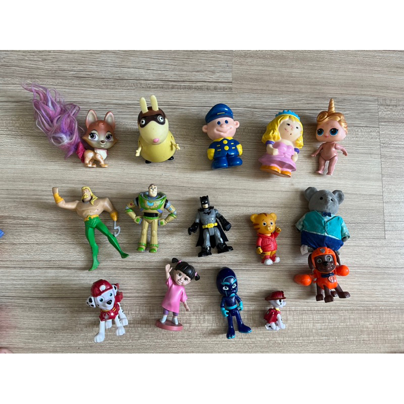 Figure Figurine Lego mattel Disney Peppa Pig Paw patrol Batman Trolls ...
