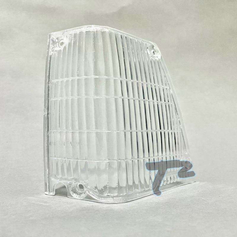 Toyota Corolla E70 Fourth Generation GL (1982) Front Angle Lamp Lens ...