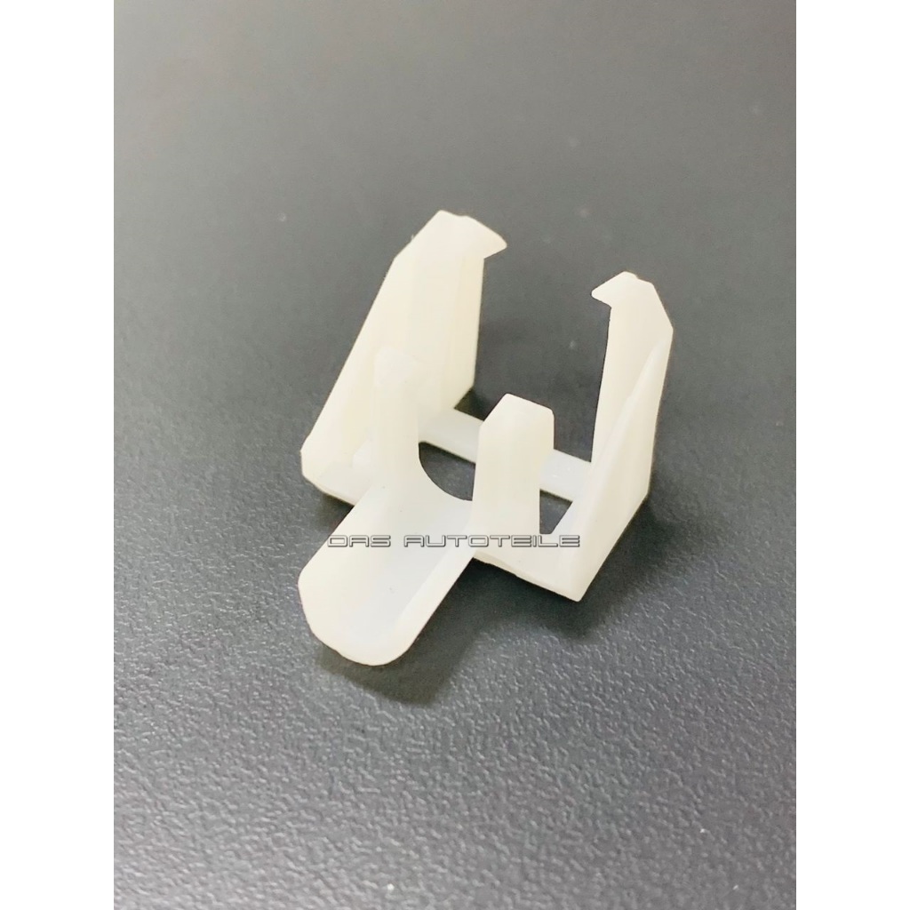 Genuine Volvo XC60 2018 - 2024 Door Panel Handle Clip 32282600, Per ...