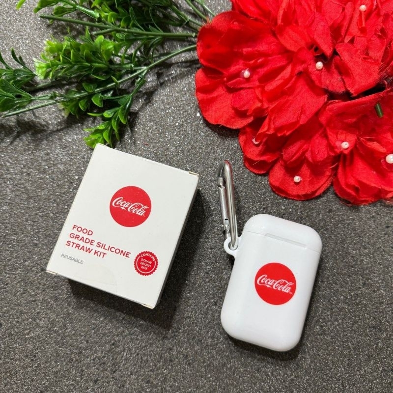 COCA-COLA REUSABLE FOOD GRADE SILICONE STRAW KIT CONTAIN STRAW BRUSH ...