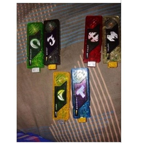Dx Gaia Memory set Original | Shopee Malaysia