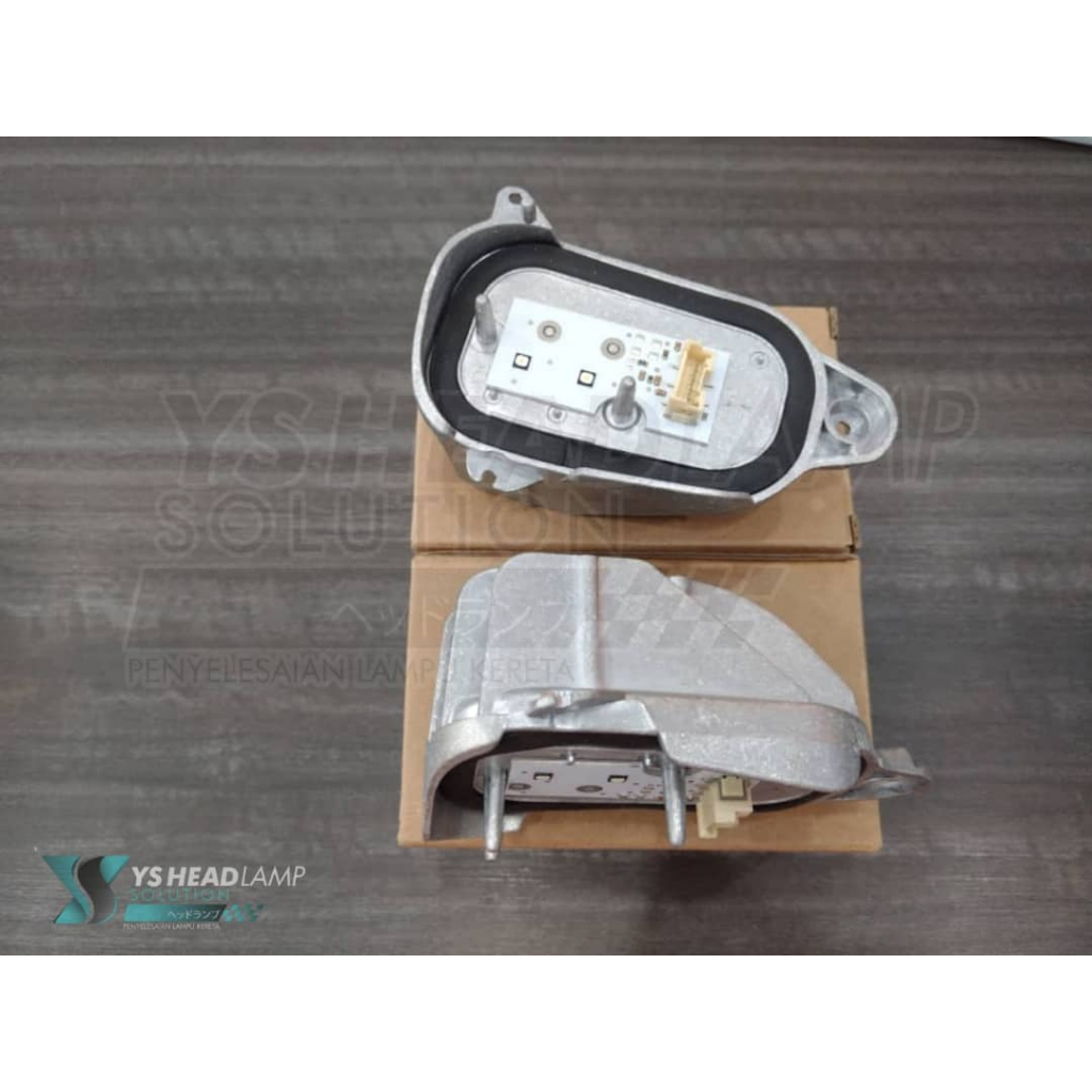 AUDI Q5 8R0941476B (R) & Q5 8R0941475B(L) DRL MODULE HEADLIGHT CONTROL ...