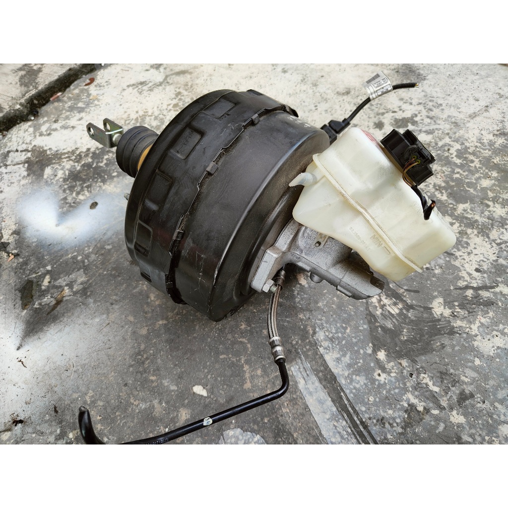 ORIGINAL BMW E90 E91 3 Series 325i BRAKE SERVO MASTER PUMP SET USED ...