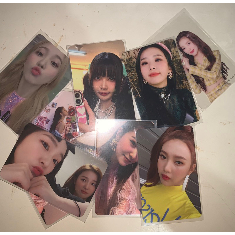 Red velvet rookie queendom feel my rhythm rbb rr joy seulgi wendy yeri ...