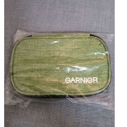 Original Garnier 2023 Raya Compact Beauty Bag | Shopee Malaysia