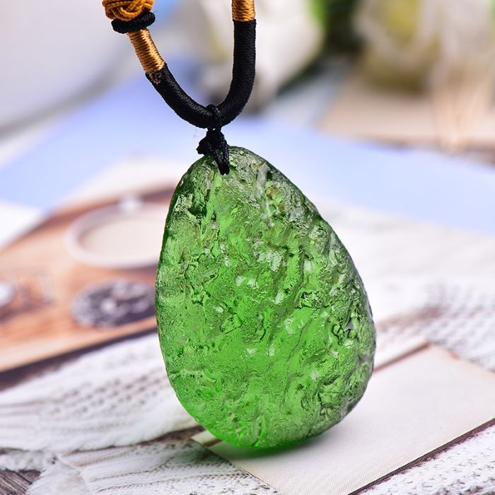 Natural Green Crystal Necklace Gem Moldavite Meteorite Glass Pendant ...