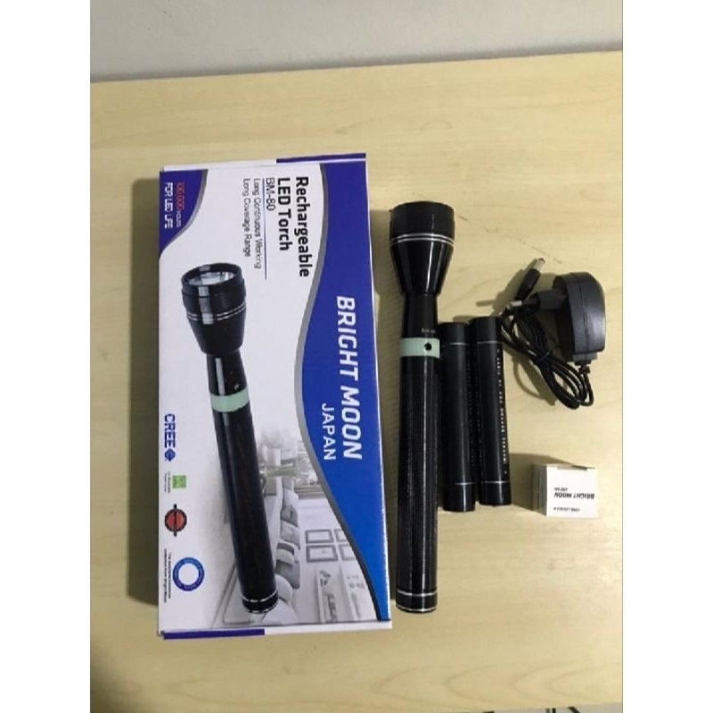 JAPAN Torchlight Bright Moon Japan 2bayttery BM-70 AND 3 Battery BM-80 ...