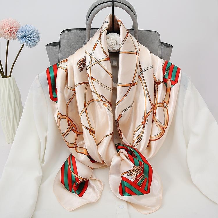 GODDESS Retro women silk scarf Luxury women silk scarf Simple and ...