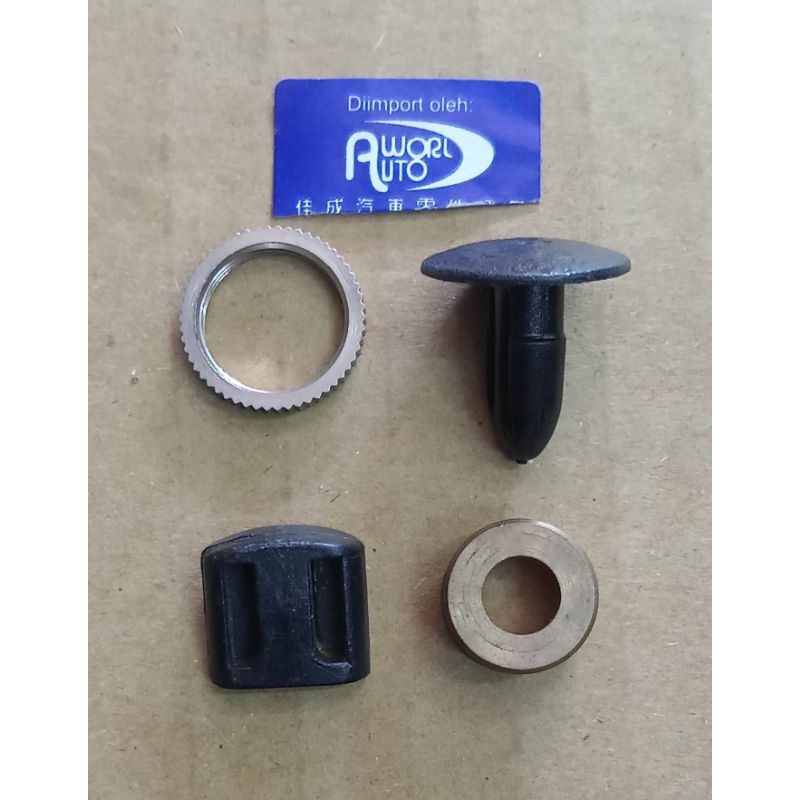 PROTON WIRA BONNET STAND CLIP-1 SET | Shopee Malaysia