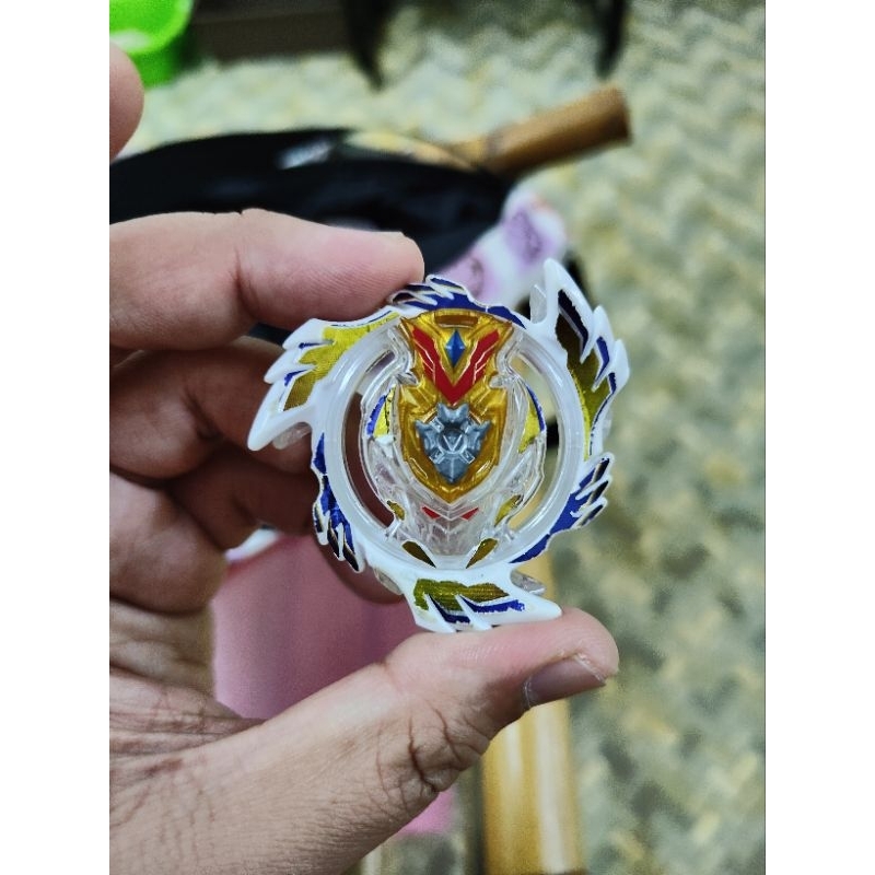 Official Takara Tomy Beyblade Burst White Strike God Valkyrie (LAYER ...