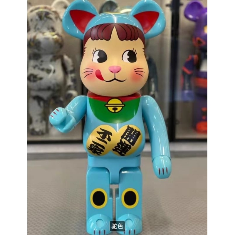 BearBrick Manekineko Peko Chan Blue Glowing 400% 11cm | Shopee Malaysia