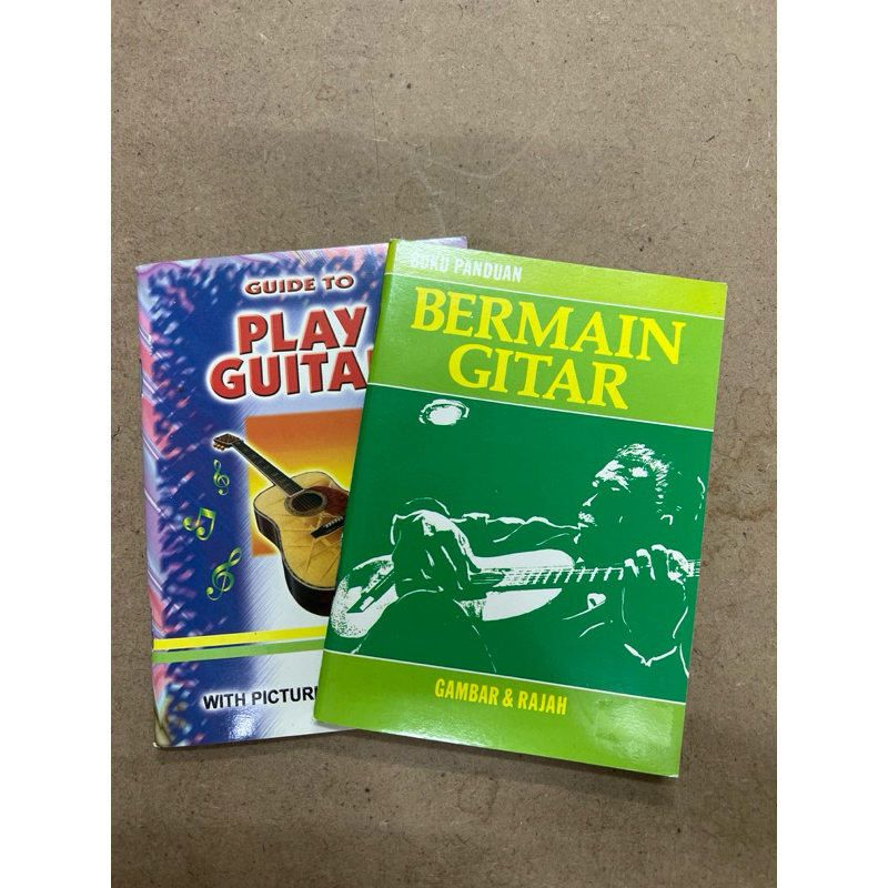 Buku Bermain Kord-Kord Gitar Malay (Percuma 1 Pemetik Gitar/Free 1 ...