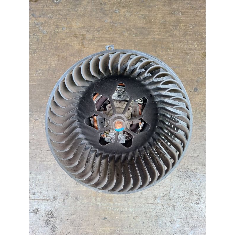 BMW E90 AIRCOND BLOWER MOTOR | Shopee Malaysia