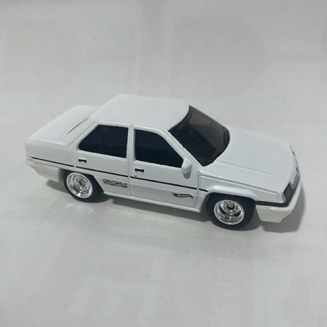Hot Wheels Proton Saga Putih Unrivet | Shopee Malaysia