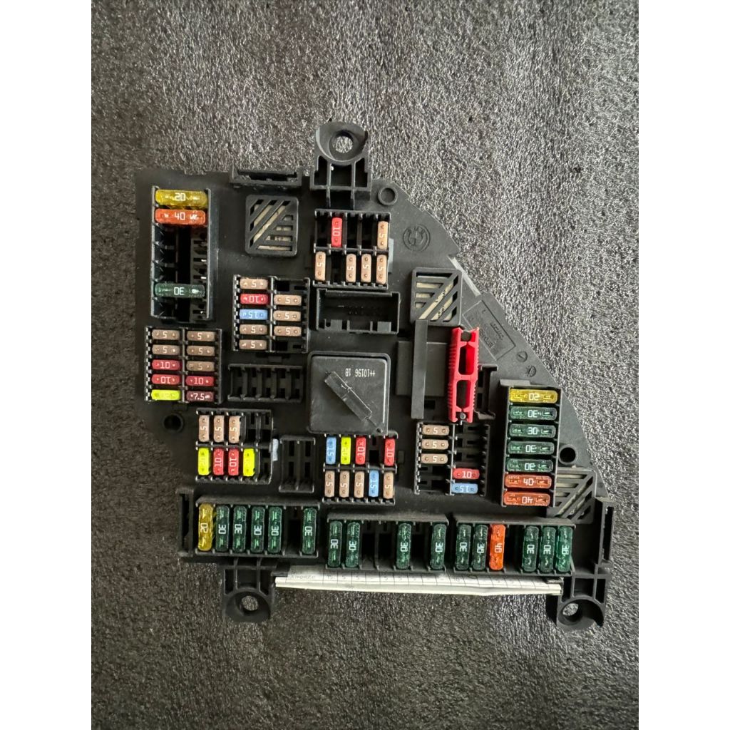 BMW F10 F06 F01 N20 N52 N55 POWER DISTRIBUTION BOX FUSE 9252813 9252815 ...