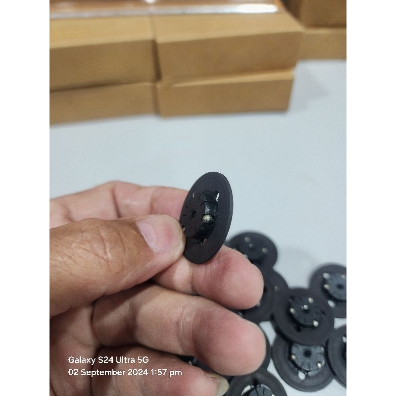PSONE cap replacement spindle hub. | Shopee Malaysia