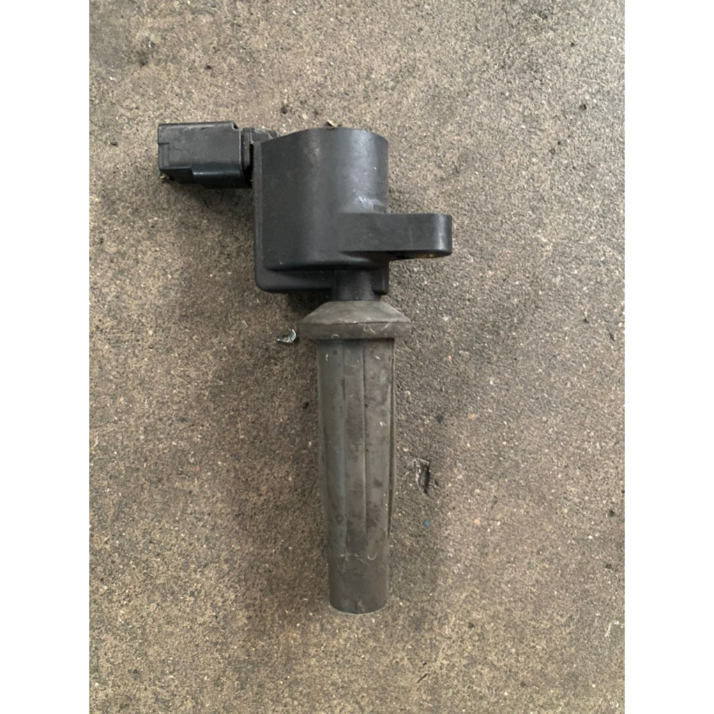 MAZDA 3 / FORD ESCAPE / VOLVO S40 ORIGINAL IGNITION PLUG COIL HALFCUT ...