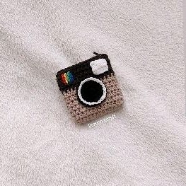 crochet instagram logo coin purse/beg duit kait | Shopee Malaysia