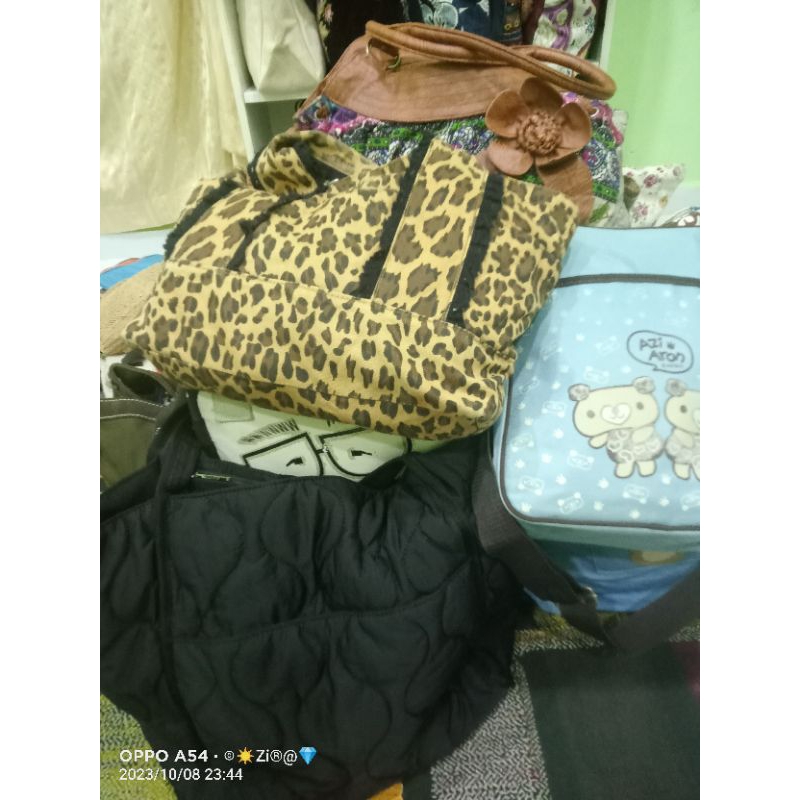 Beg Bundle Random (Lock Di live) | Shopee Malaysia