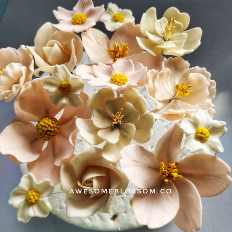 Edible Gumpaste Sugarflower Custom Mix Flowers Cupcake Topper Set ...