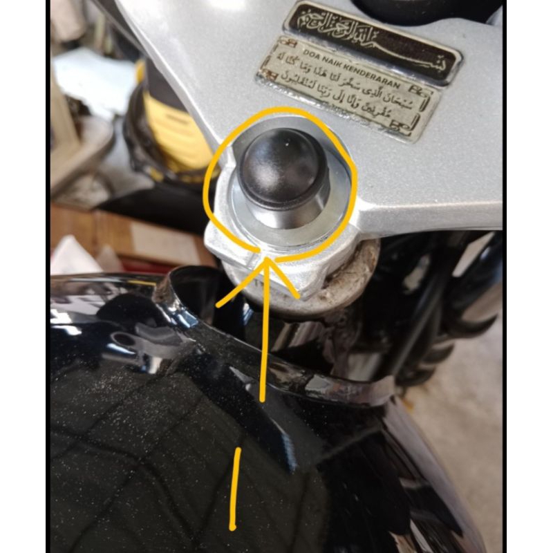 Getah / Plastic Tutup Skrew Bolt Crown Handel Yamaha RXZ Energy Mili ...