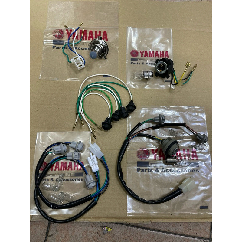 Yamaha LC135 V1 V2 V3 V4 V5 V6 V7 Y15 Y15ZR SRL115 FI LAGENDA Head Lamp Socket Lampu Depan Soket ...