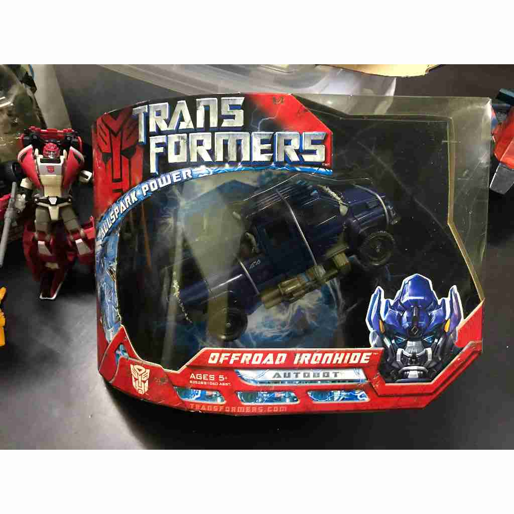 (P80) NEW old stock Hasbro Transformers Movie Voyager class Ironhide ...