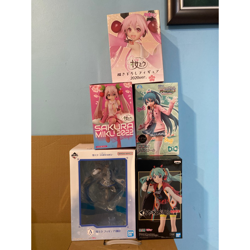 Hatsune Miku Prize Figures | Shopee Malaysia