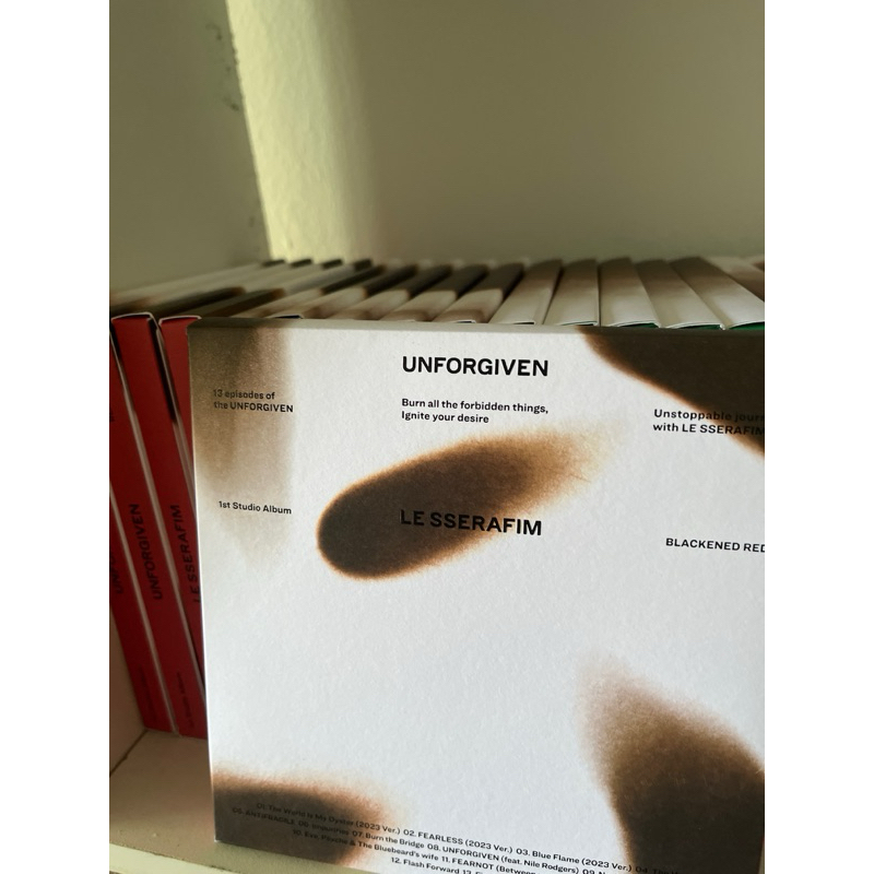 Le Sserafim Unforgiven Albums Miyawaki Sakura Kim Chaewon Huh Yunjin ...
