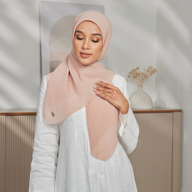 THE CIKS Sofia (Basic Curved Square Cotton Chiffon) | Shopee Malaysia