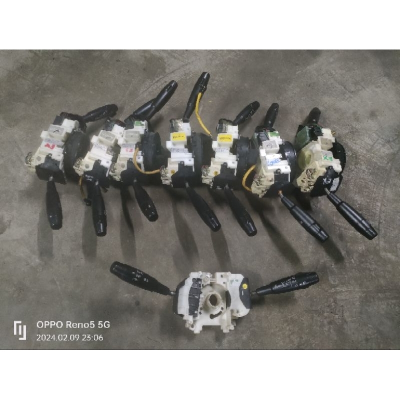 USED ORIGINAL PROTON EXORA SWITCH SIGNAL/SWITCH WIPER | Shopee Malaysia