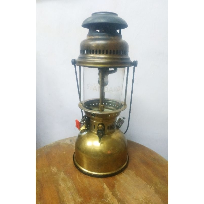 Standard Momento 2 Pressure Lantern Brass Kerosene Lampu Pam Antik ...
