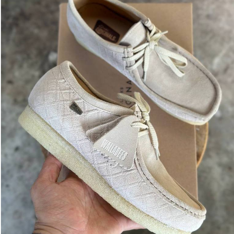 (FREE GIFTS) CLARKS WALLABEES 08 [READY STOCK] Genuine Beige Suede ...