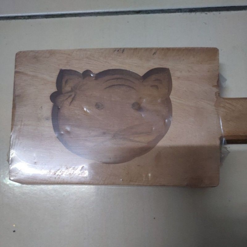 Wooden mould characters Wooden Kuih Mould / Acuan Kayu Kuih (Animal ...