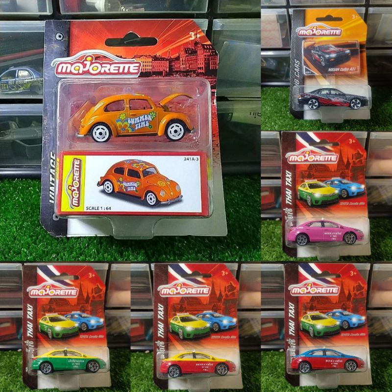 Series Majorette ( Nissan GT-R Nismo , Corolla Altis , Toyota Hi-Ace ...