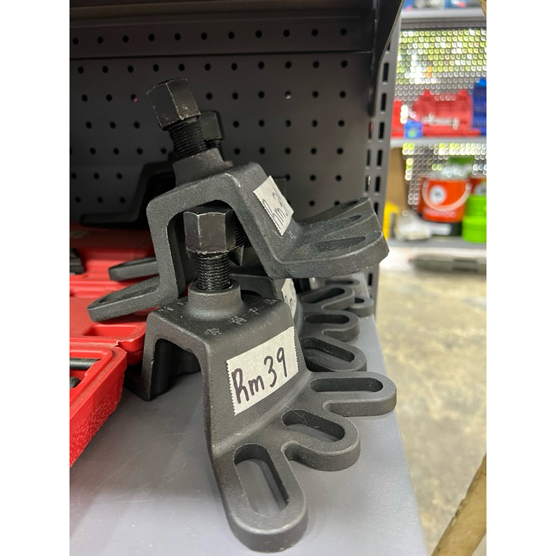 Tricycle Brake Drum Removal Special Tool To Remove The Rear Axle Brake ...