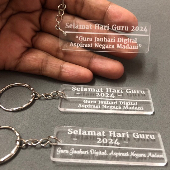 Keychain Selamat Hari Guru 2024 / Happy Teacher's Day / Cikgu Acrylic ...