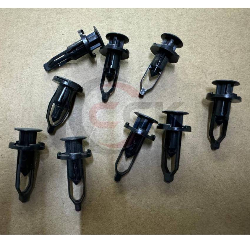 TOYOTA CAMRY SXV10 BUMPER CLIP / BUMPER FASTENER CLIP 100 % NEW ( 1 PCS ...