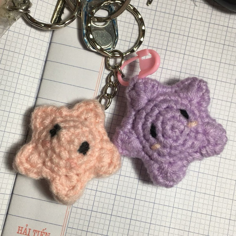 COUPLE KEYCHAINS CROCHET | Shopee Malaysia