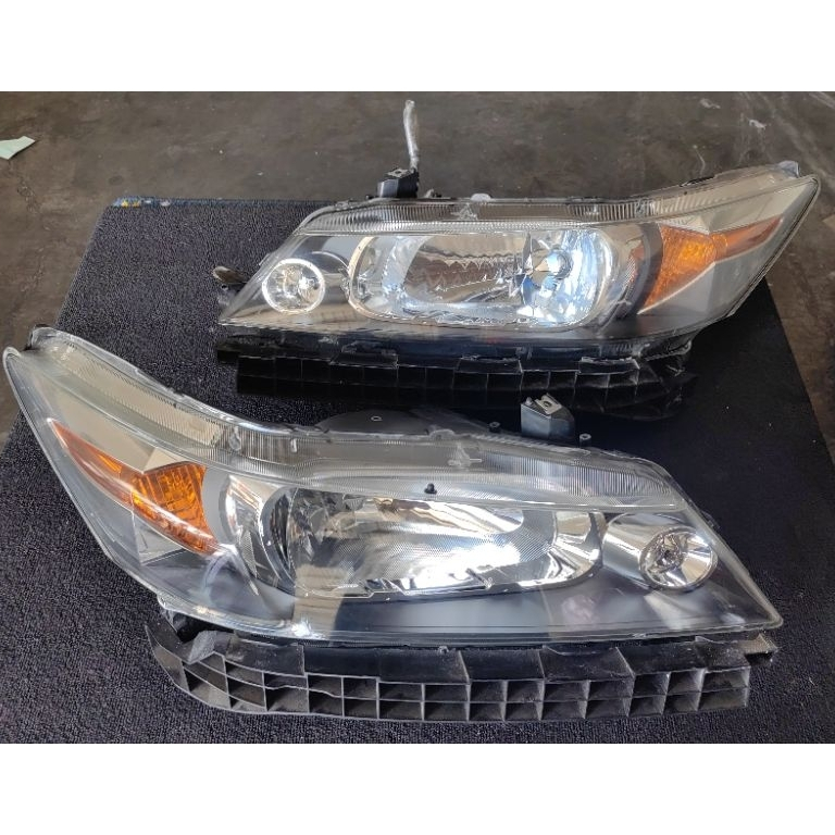 HONDA STREAM RN6 / RN7 NON HID HEAD LIGHT RIGHT SIDE ONLY BASE SMOKE ...