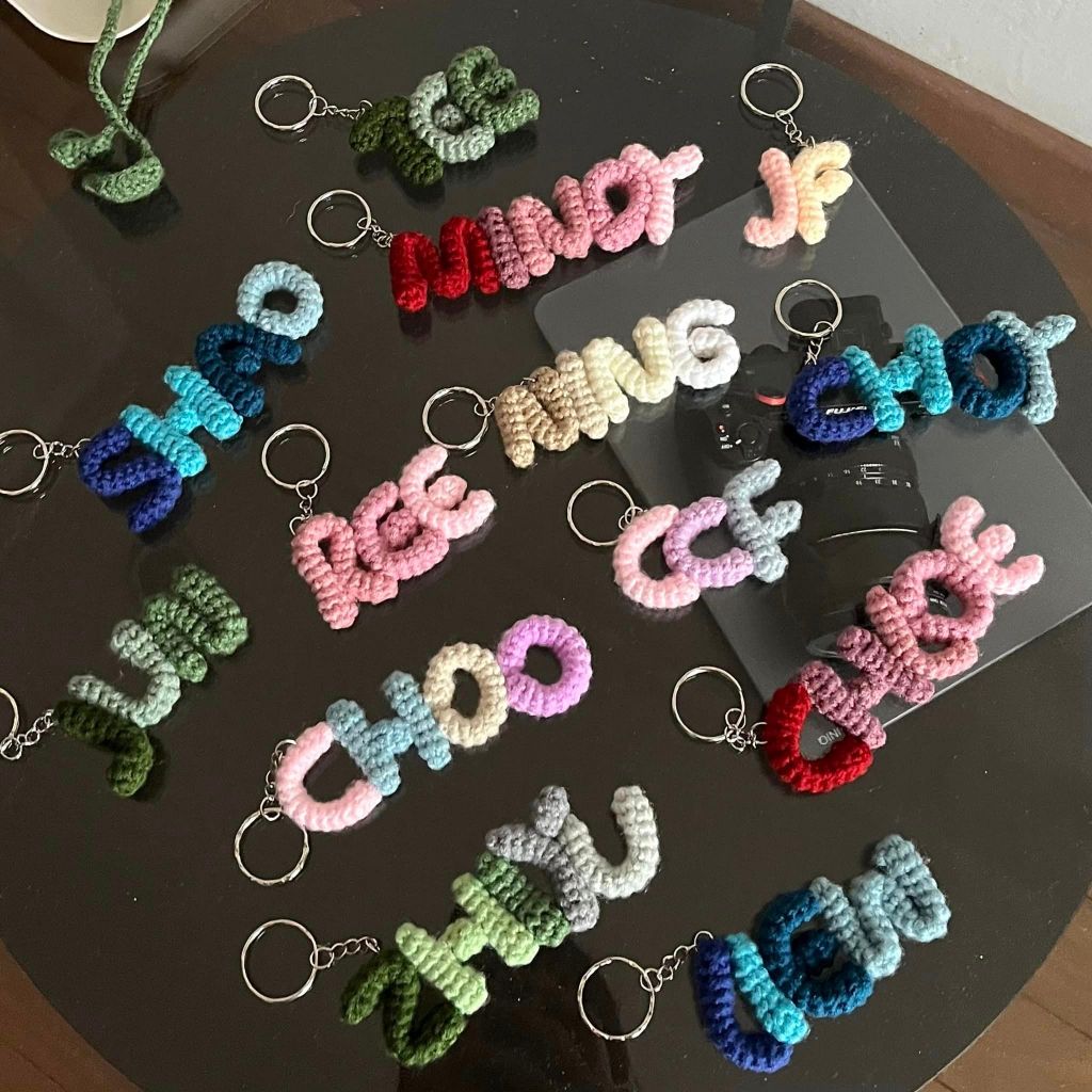 Fiona's Crochet Alphabet (A-Z) Name Key Chain🔑Personalized Custom Name 字母名字钥匙扣钥匙圈/个性化定制名称 CK009 ...